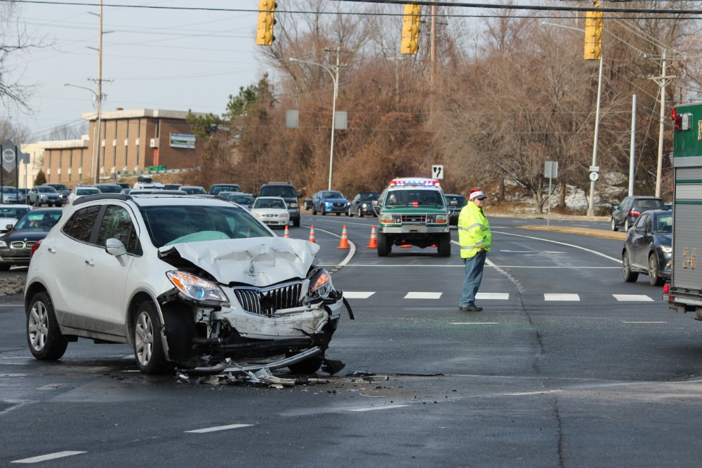 Crash On Limestone Road Sends Three To Hospital – First State Update
